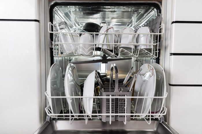 A Guide to Properly Maintaining Your Dishwasher